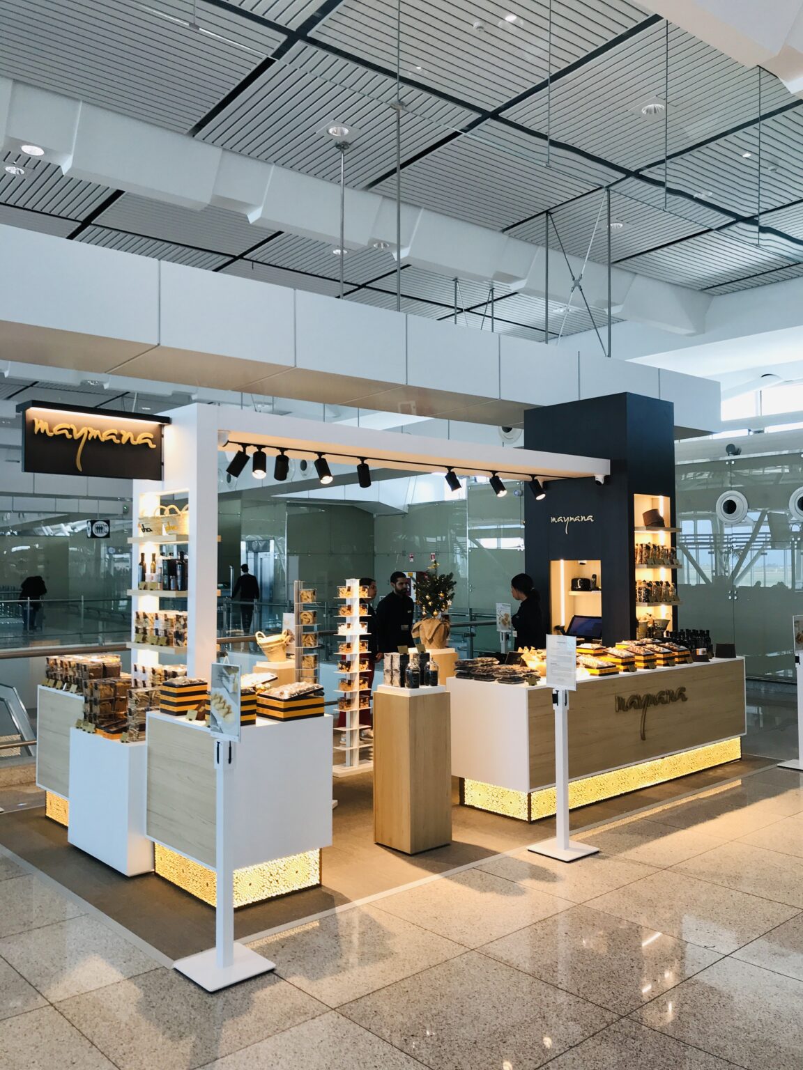 MAYMANA M-CORNER Maymana